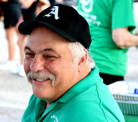 ARLINGTON HIGH SCHOOL ALUMNI - events bring classmates together.